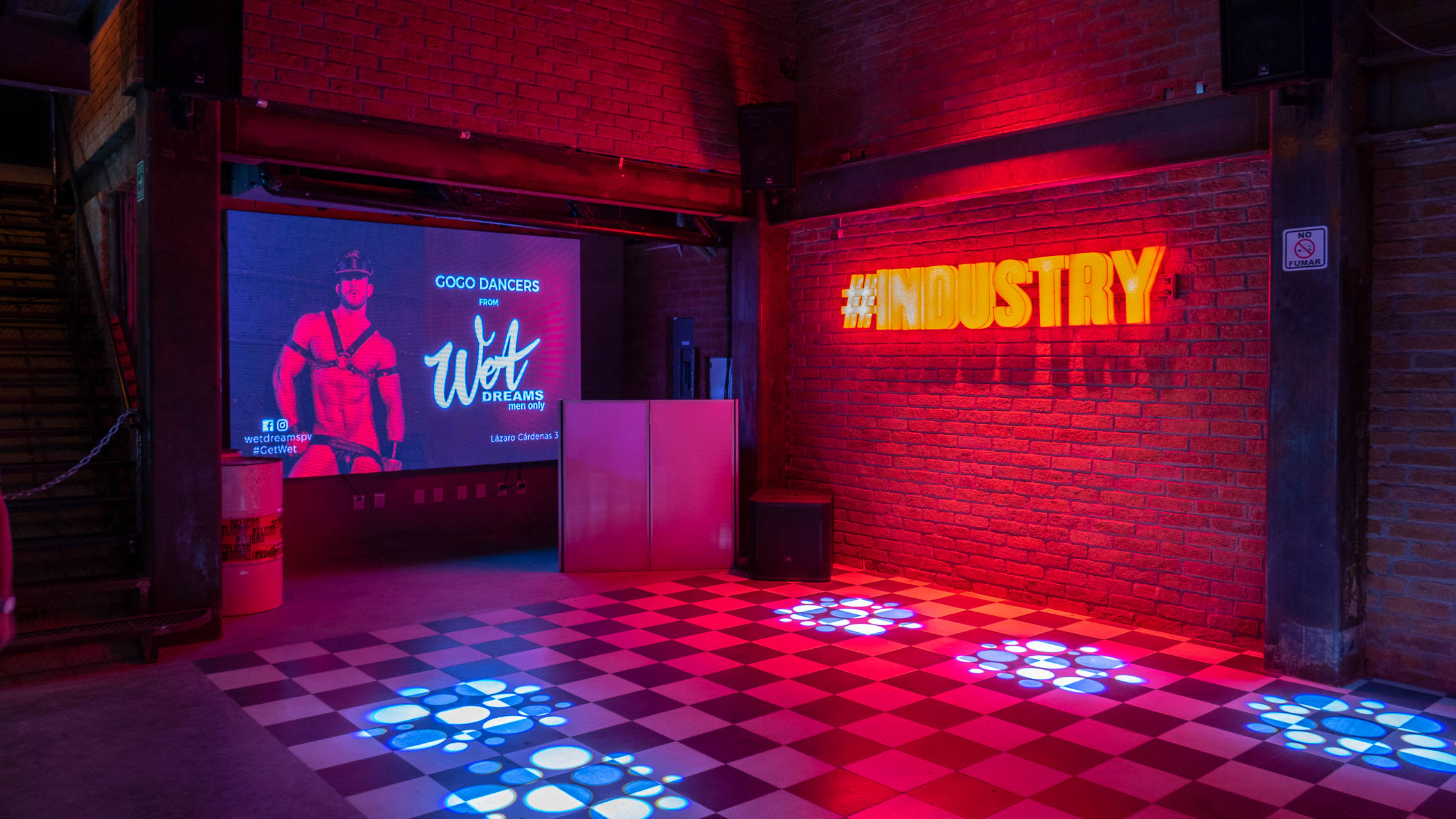 Industry Night Club – Paco Ojeda