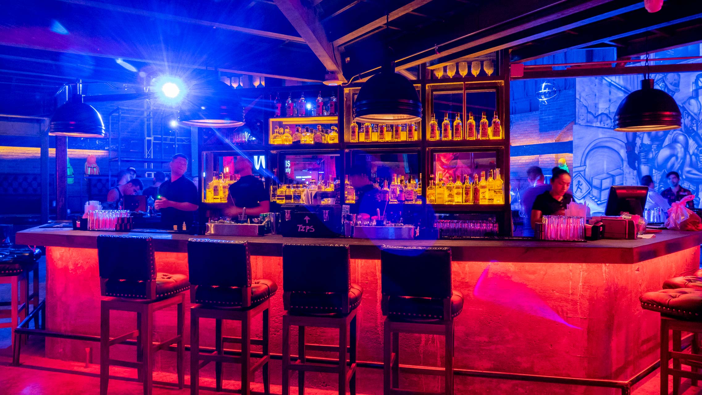 Industry Night Club – Paco Ojeda