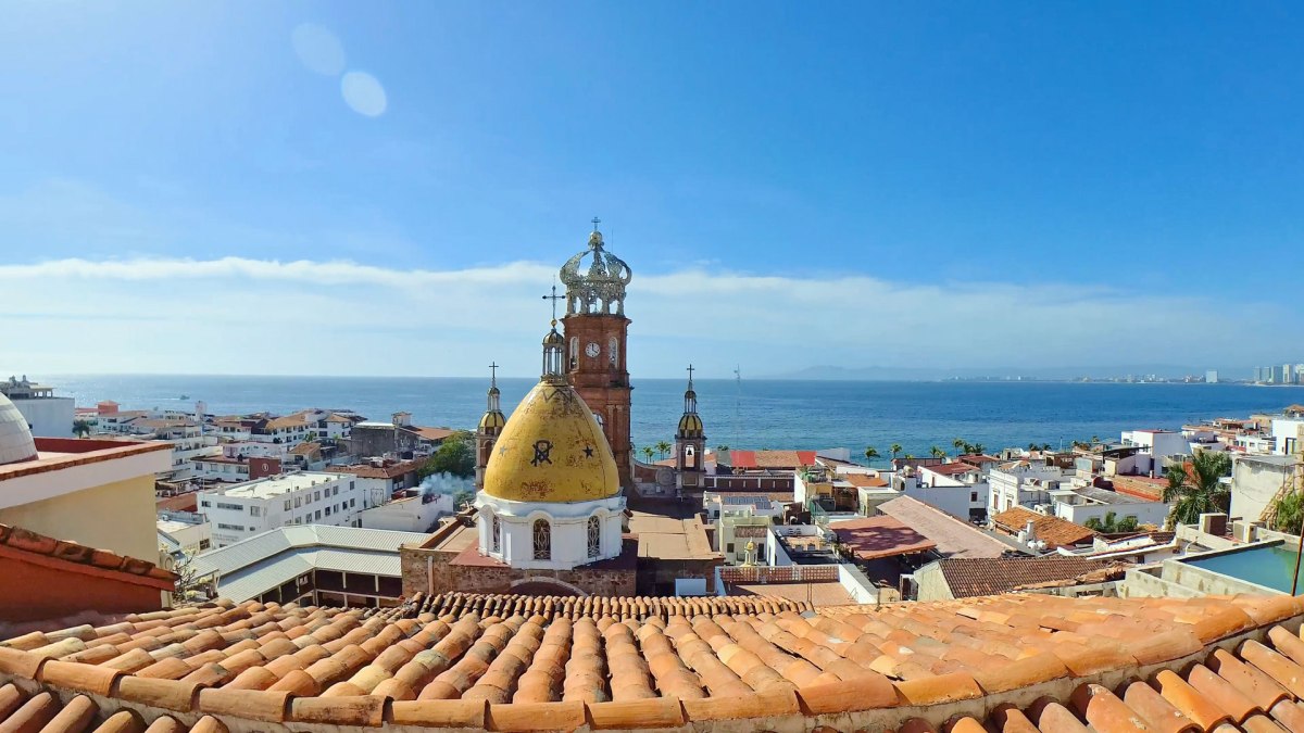 Coffee & Headlines • March 1, 2023 – Paco Ojeda